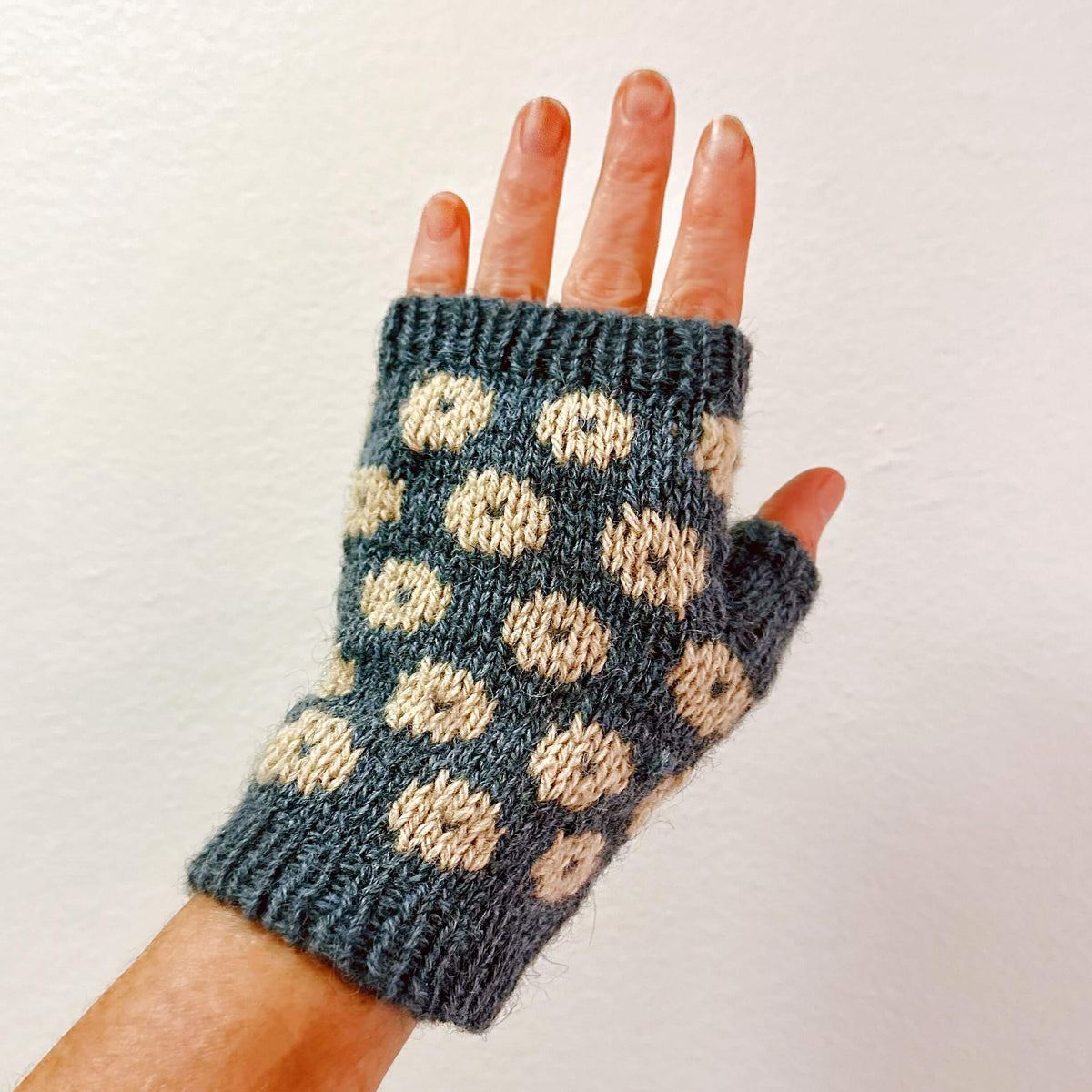 Intro to Stranded Colorwork Class – Tea Cozy Yarn Shop